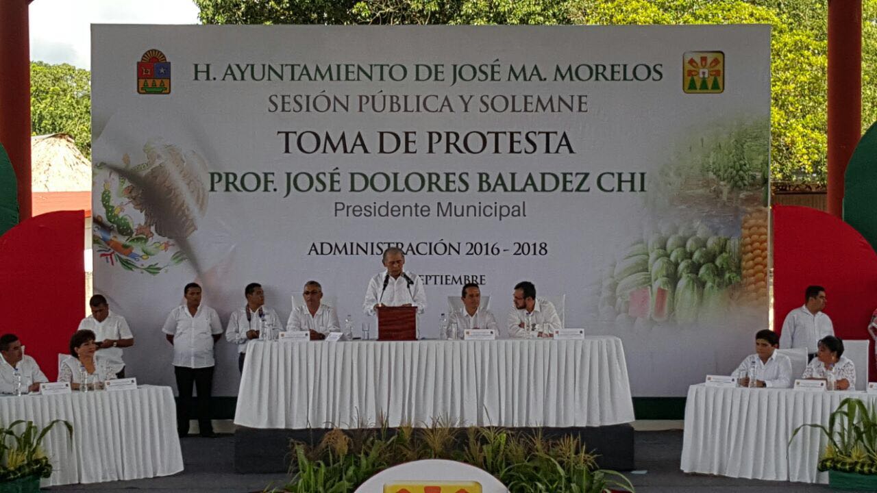 Asiste el Gobernador Carlos Joaquín a la toma de protesta de José ...